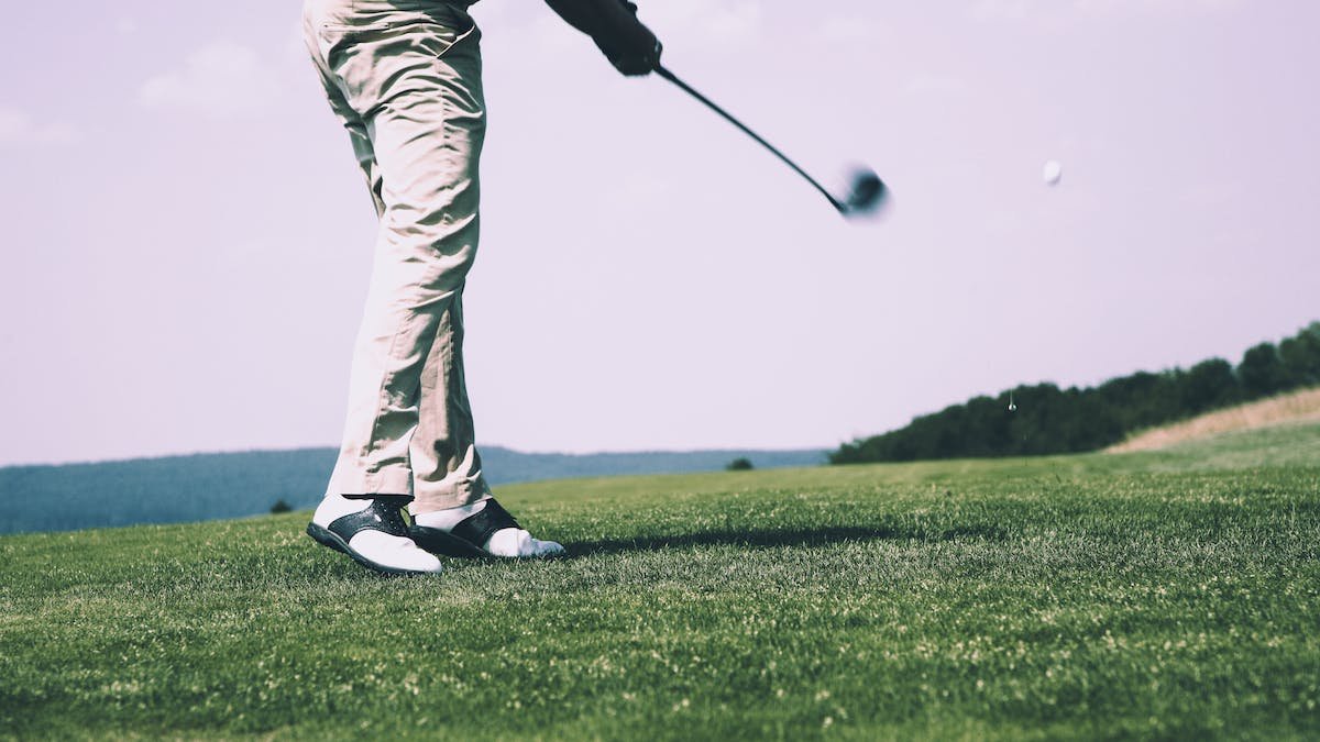 Why You Must Stay Connected in Golf Swing?